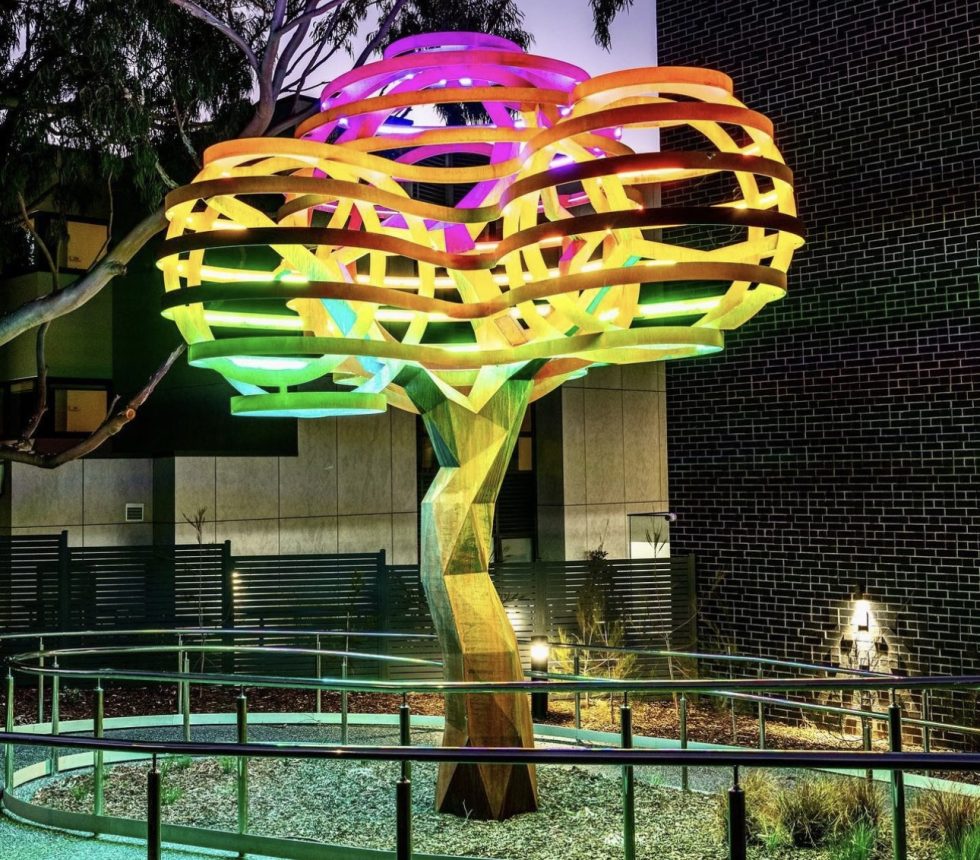 Steel Art/Sculptures for Commercial Installations: What to Look For ...